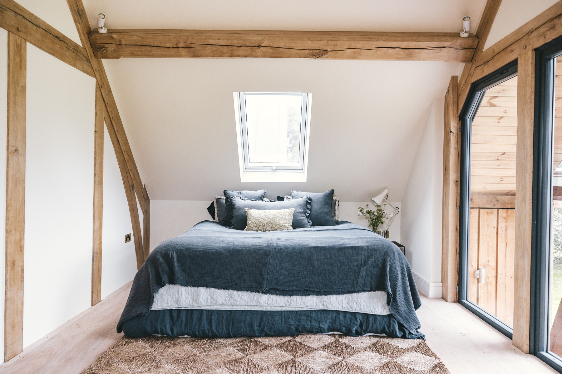 Whistelle Barn | Border Oak